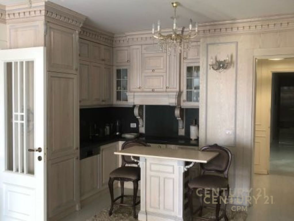 JAPIM ME QIRA APARTAMENT 2+1+2 TEK FIORI DI BOSCO - Century 21 Albania