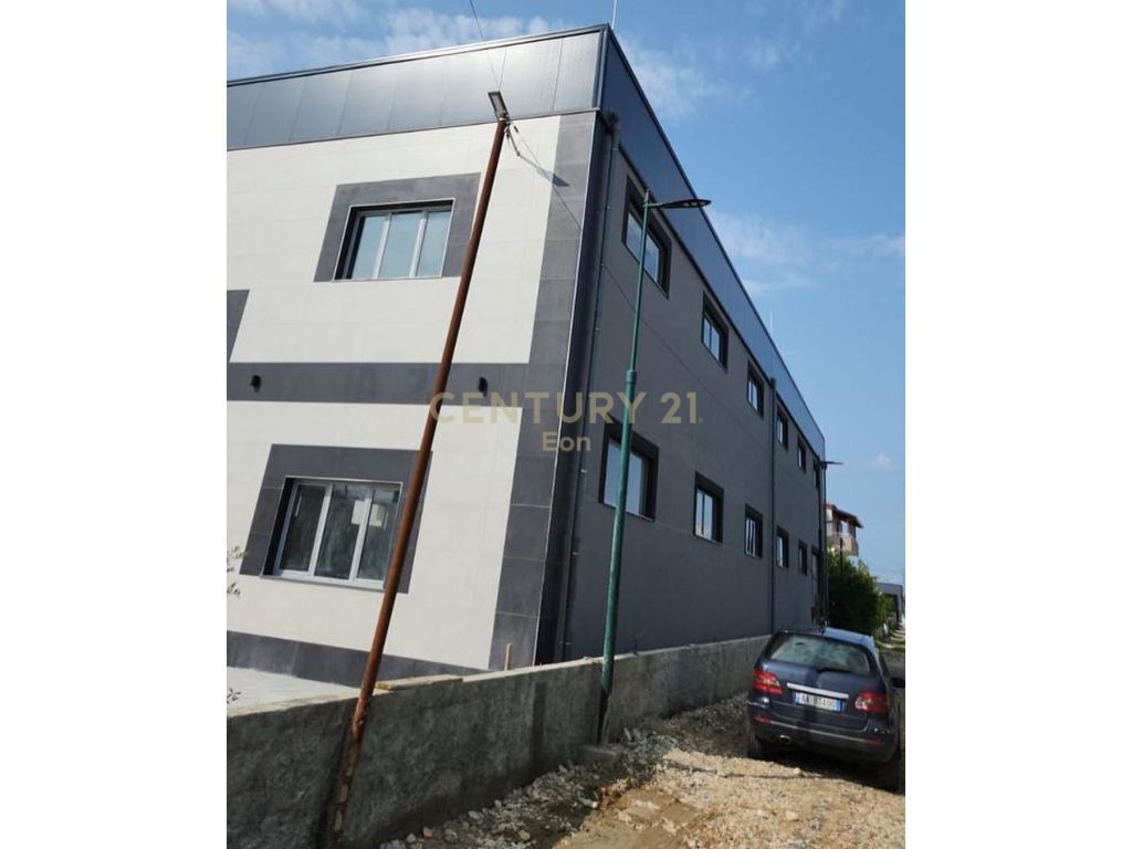 JEPET KAPANON ME QIRA NE ZONEN E KENETES! - Century 21 Albania