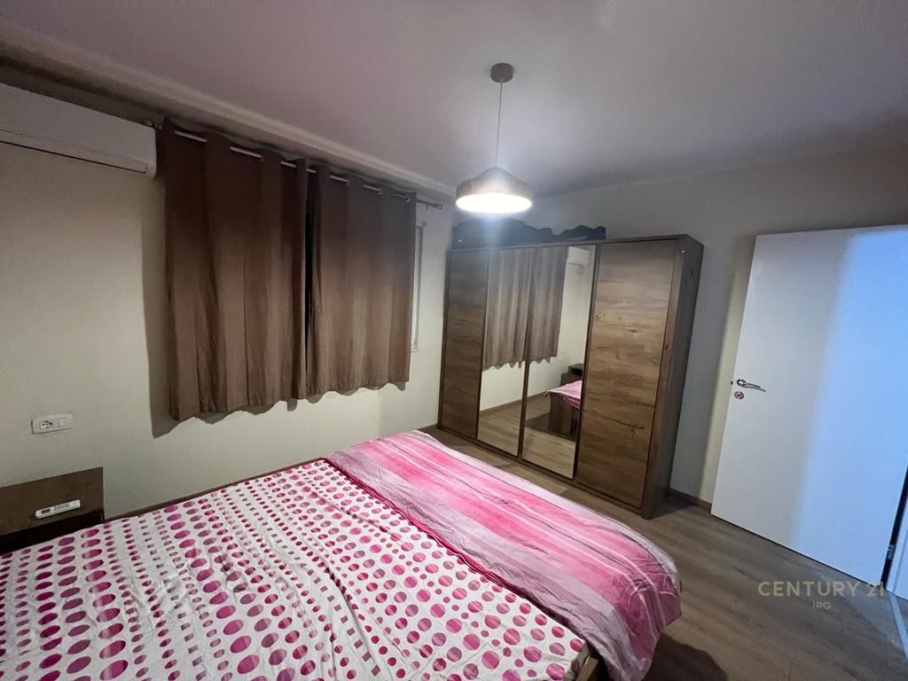 JEPET ME QIRA APARTAMENT 1+1 TEK EDITH DURHAM ! - Century 21 Albania
