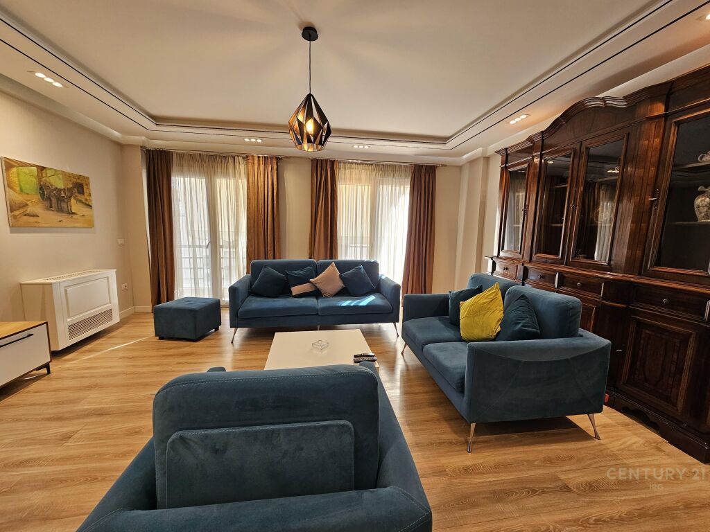 Apartament 2+1+Post parkimi tek Marko Bocari!! - Century 21 Albania