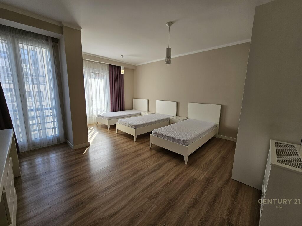 Apartament 2+1+Post parkimi tek Marko Bocari!! - Century 21 Albania