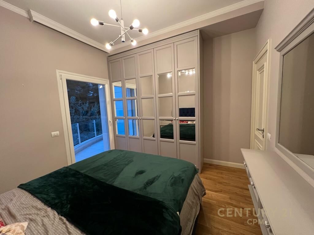Apartament 1+1 per Qira tek Kopshti Botanik - Century 21 Albania