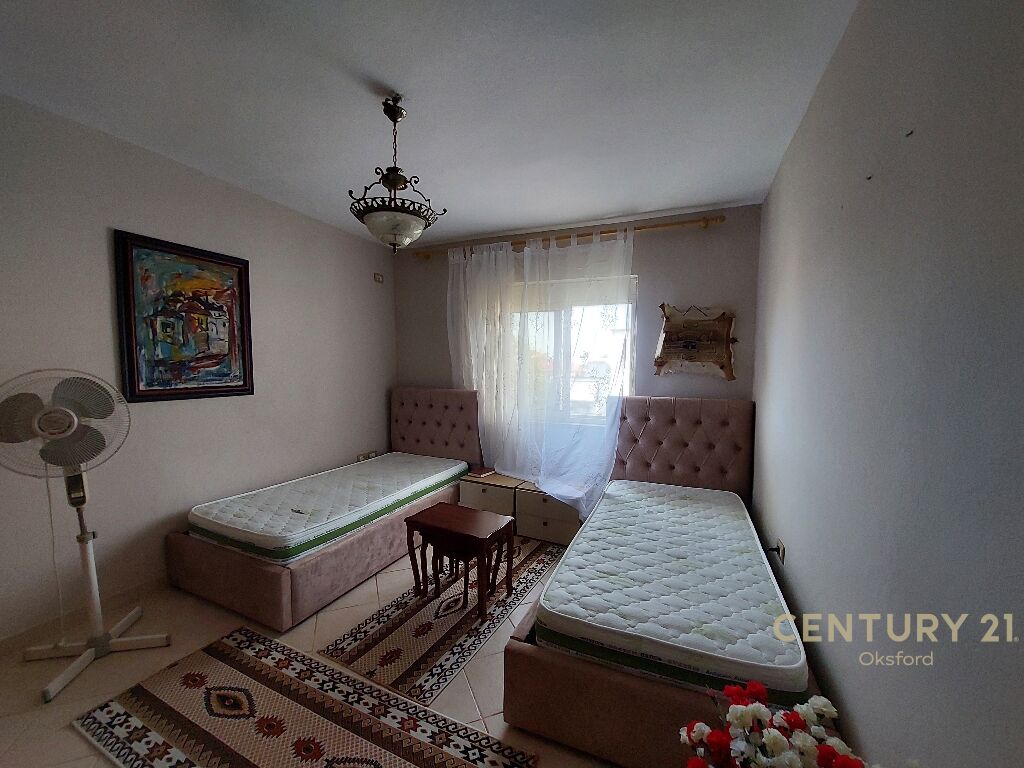 MATERNITETI I RI. JAPIM ME QIRA APARTAMENT 2+1 - Century 21 Albania