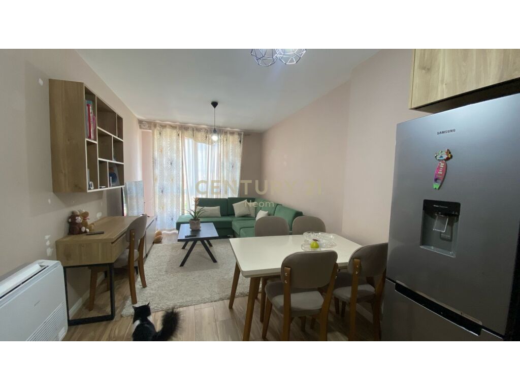 SHESIM APARTAMENT 1+1 TEK KOMPLEKSI TURDIU! - Century 21 Albania