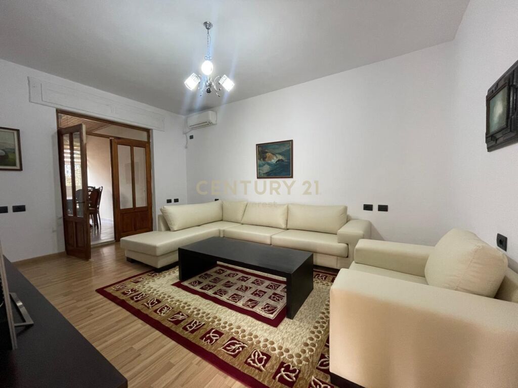 RRUGA E DIBRES, JAPIM APARTAMENT 1+1+PAPAFINGO ME QIRA! - Century 21 ...