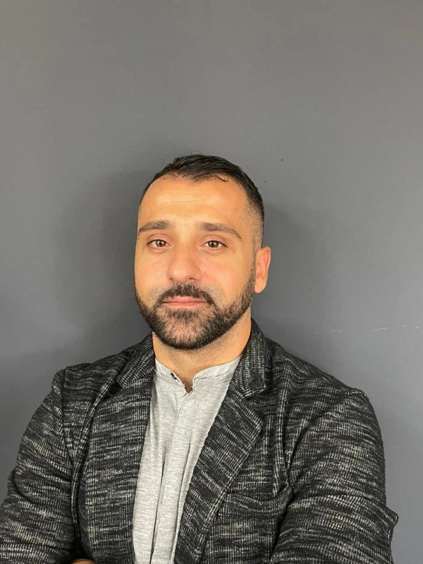 Andi Arapi - Century 21 Albania