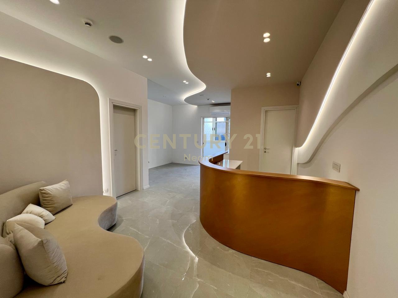 Qira, Business Environment 140 M2 near Zogu i Zi. - Tirane, Hipoteka ...