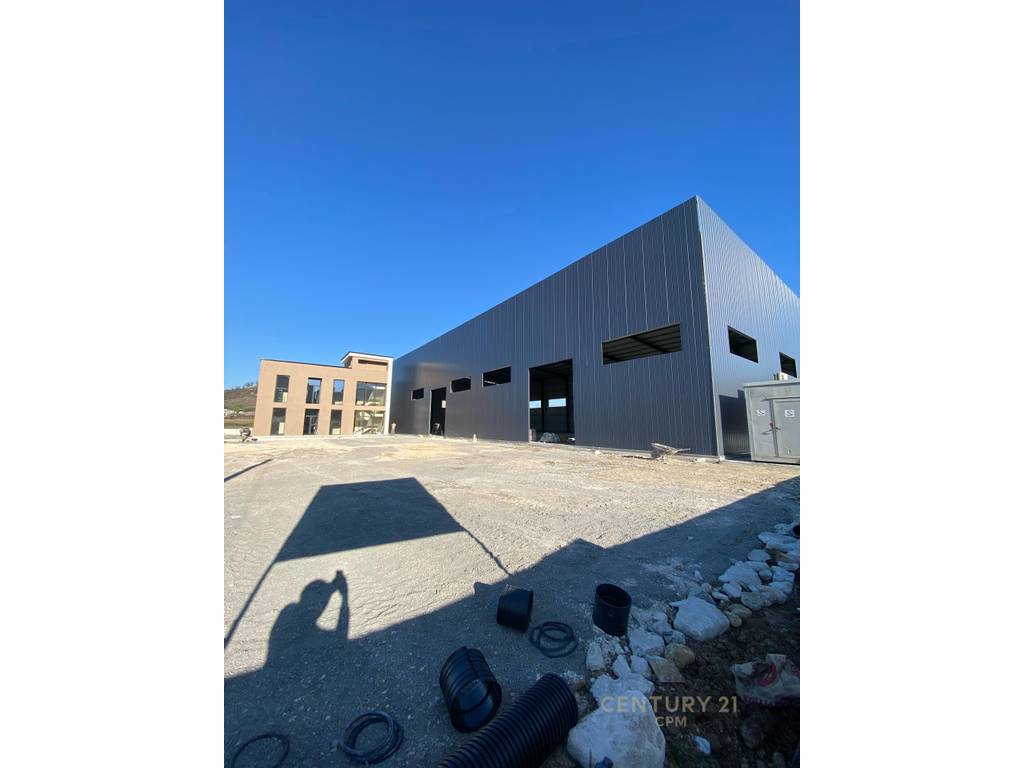 KAPANON PER QIRA NE VAQARR! - Century 21 Albania