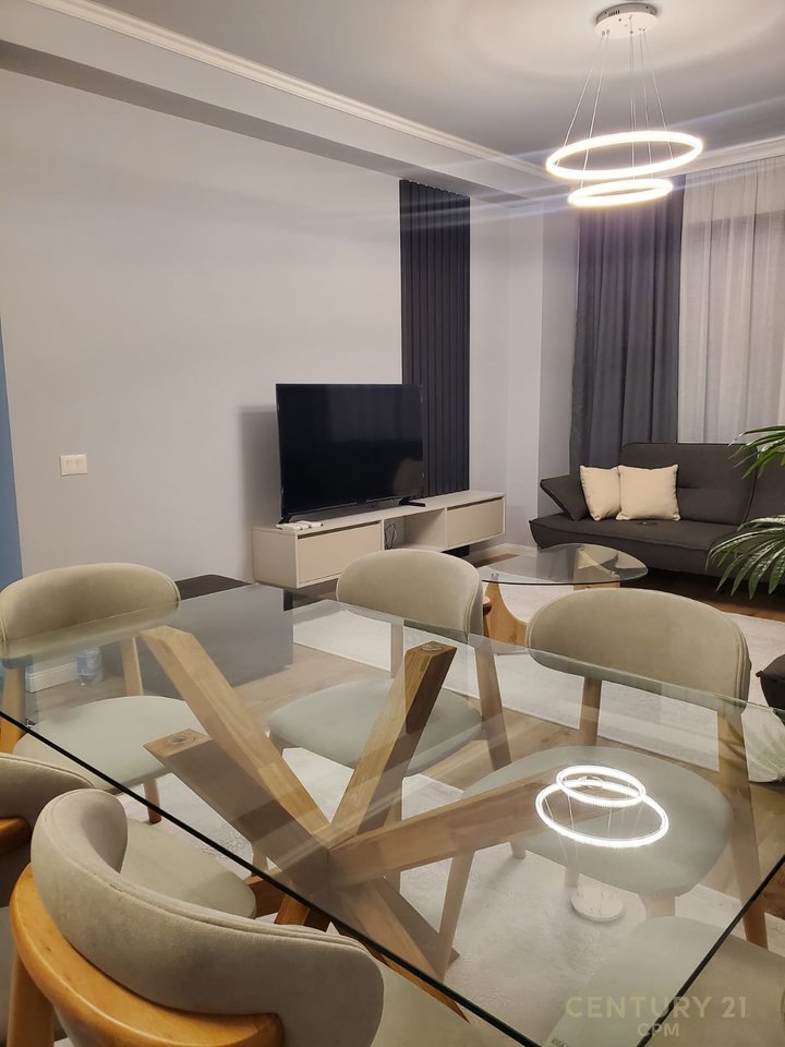 APARTAMENT 2+1 ME 2 POSTE PARKIMI PER QIRA PRANE LIQENIT TE TIRANES ...