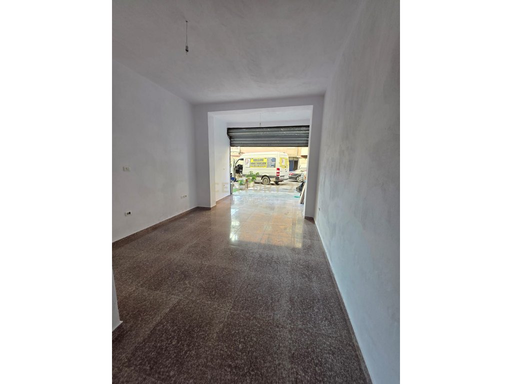 Ambient Komercial Në Shitje në Plazh Iliria, Durrës - Century 21 Albania