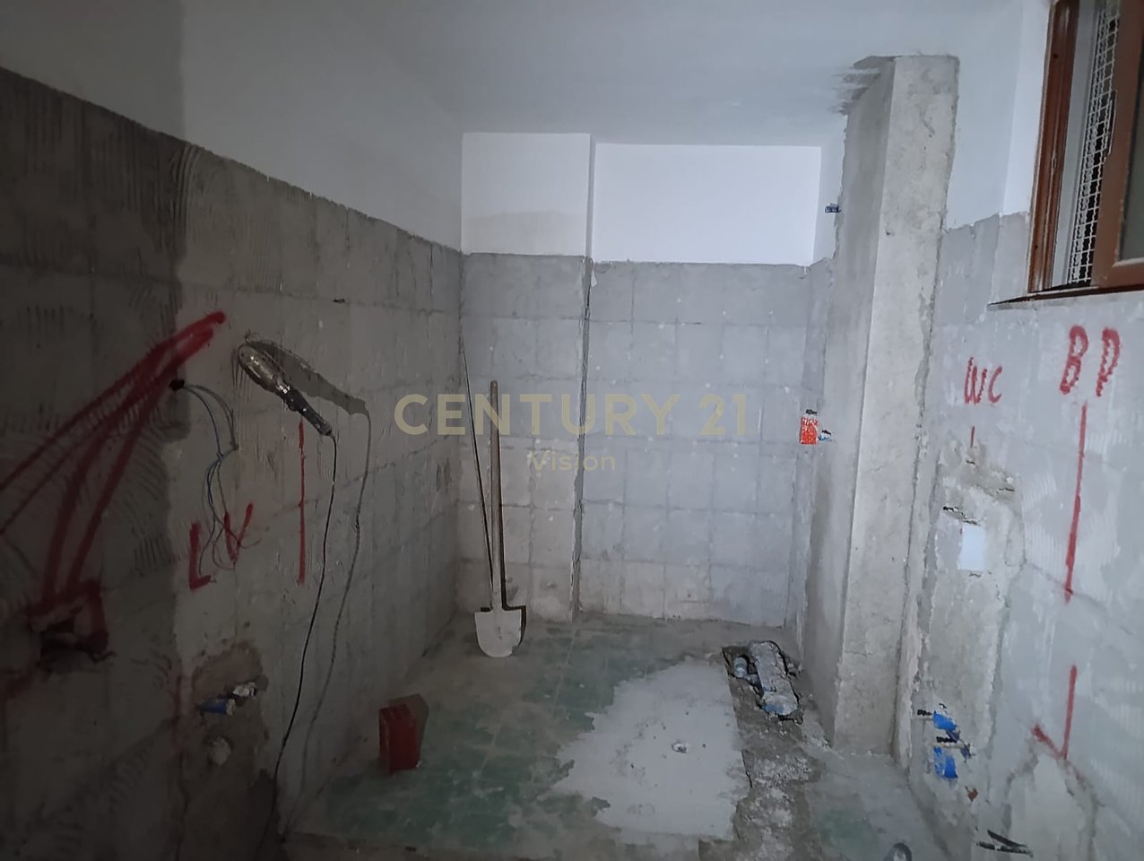 Apartament per shitje 2+1+2 tualete - Shkoder, Rus - Dua Shpi