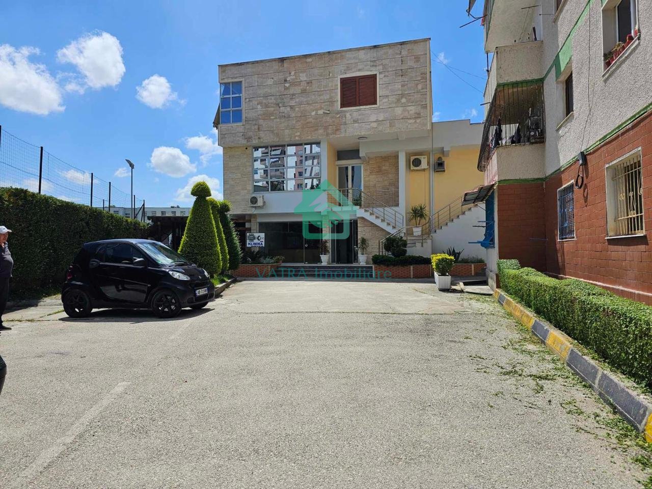 3-story building for sale in the "8-Shkurti" neighborhood, Fier - € ...